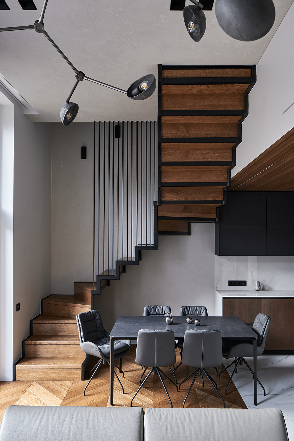 C-shaped Stairs | Ecohardwood